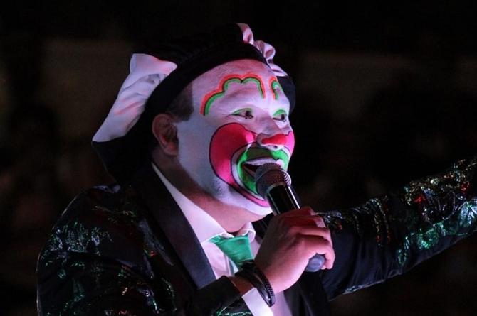 La Fiera : El Lavadero - ¡Qué show! Payaso Brincos Dieras se vuela la barda